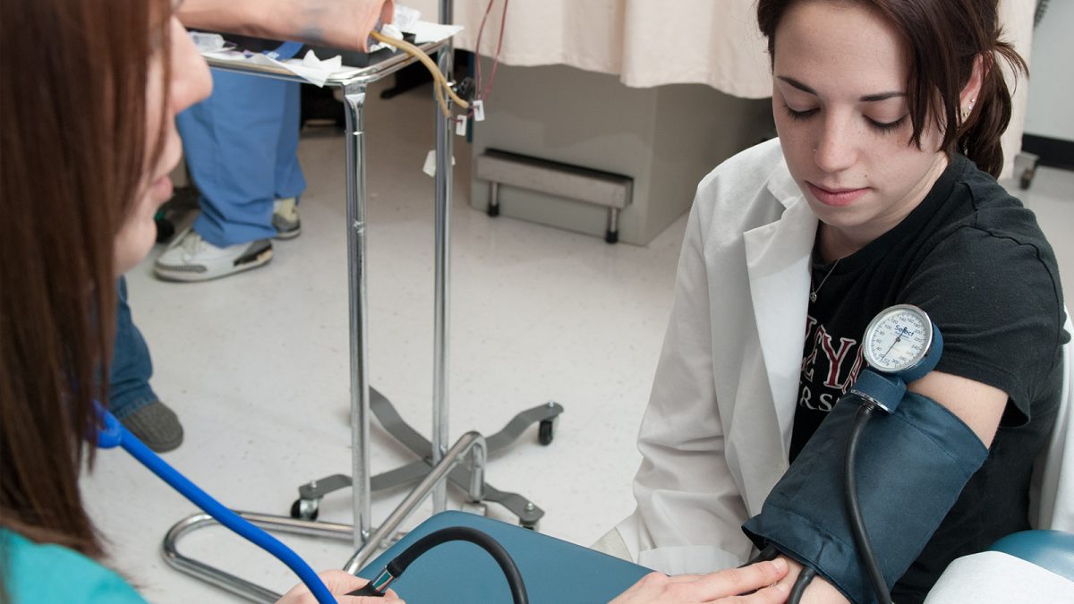 Medical Assisting Certification in NJ | Eastwick College